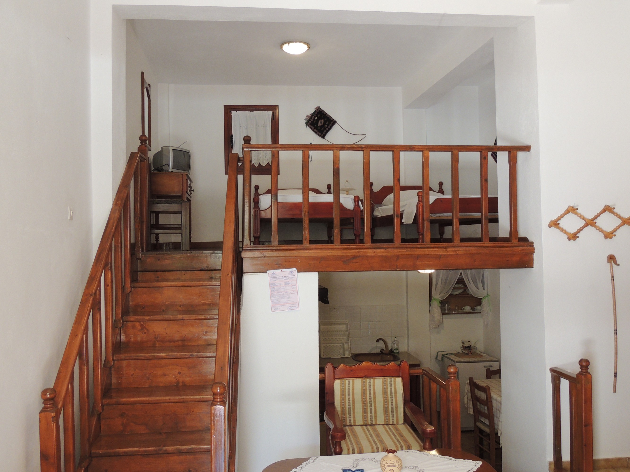 ΔΙΑΜΟΝΗ — Villa Alexandros
